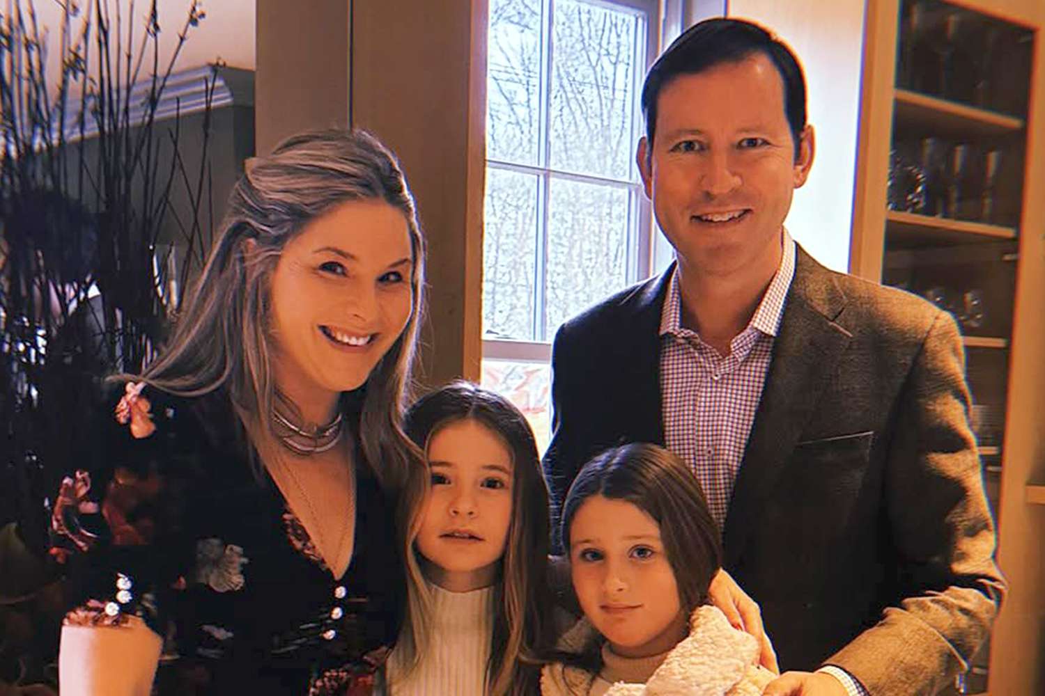 Jenna Bush Hager posts a picture with her entire family, the Bush clan ...