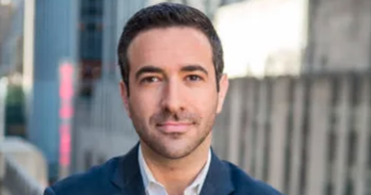 Famous MSNBC anchor Ari Melber has signed a significant agreement with ...