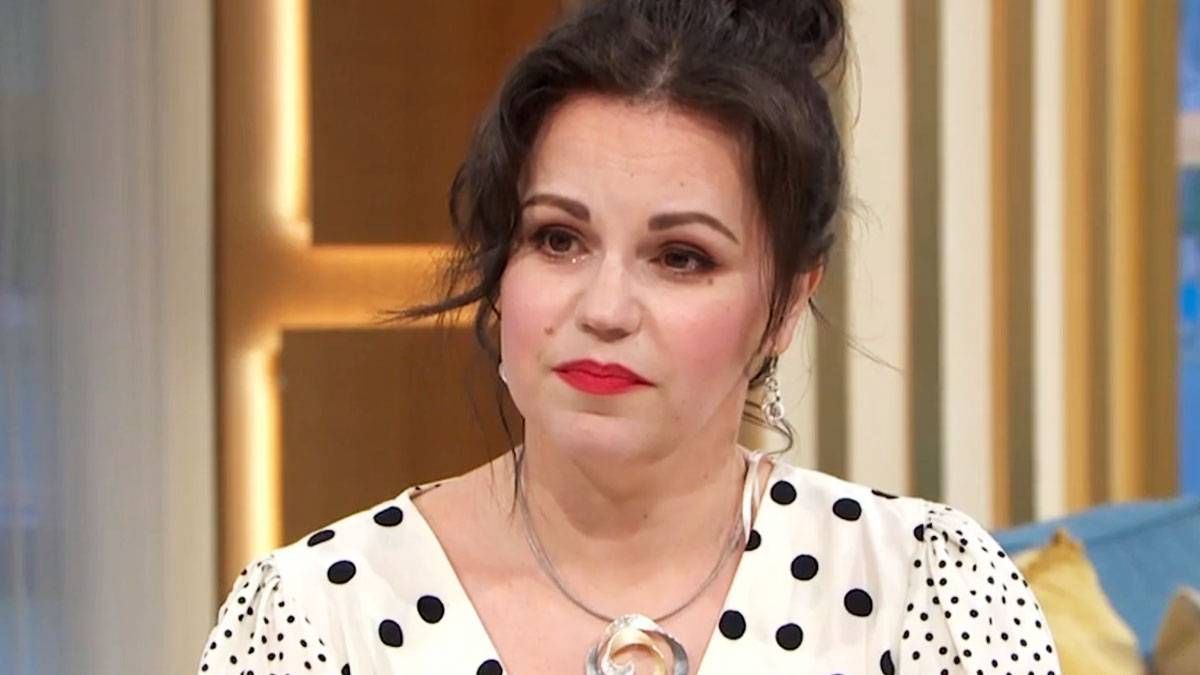 Heartbreaking news! Following a cancer operation, Philippa Kaye's ...