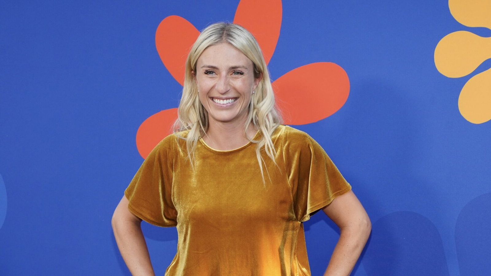 Jasmine Roth has officially announced her comeback to HGTV, with the ...